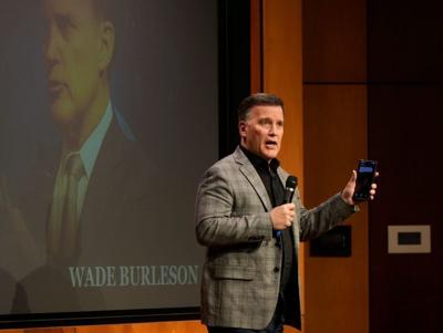 Southern Baptists seek to make ban on female pastors clear