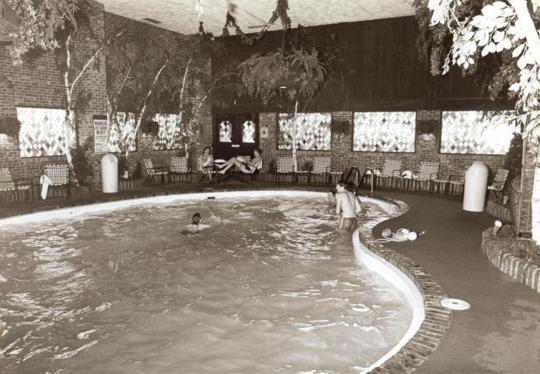 Historic photos: The Lodge, Bettendorf