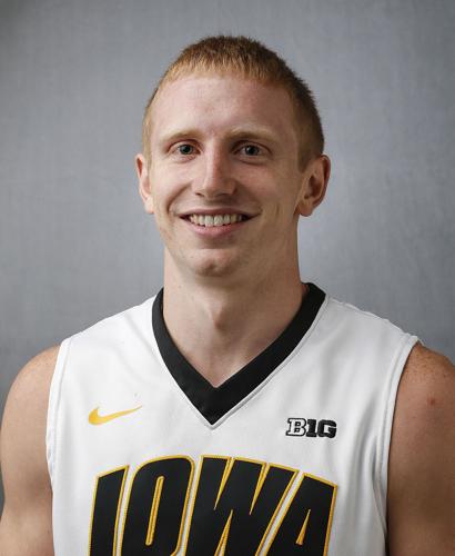 Hawkeyes' Gesell is Big Ten player of the week