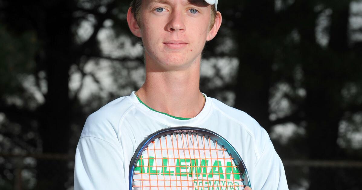 Patrick cruises into second round at state