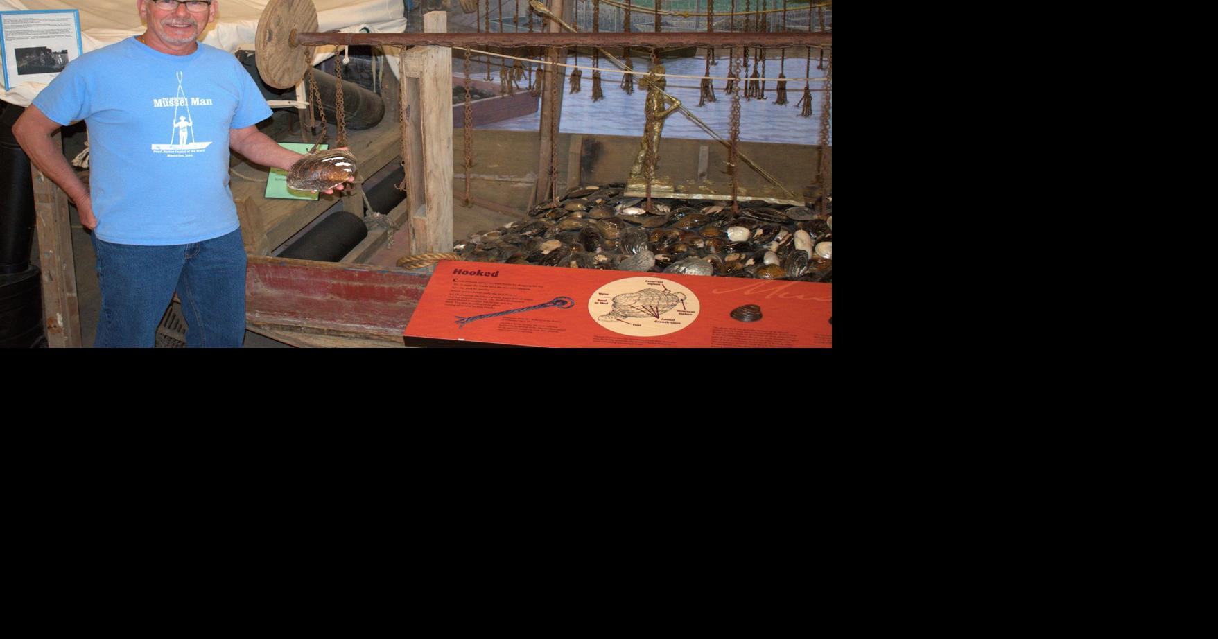 WORLD OUTDOORS: The Mississippi River mussel button history: Gone but ...