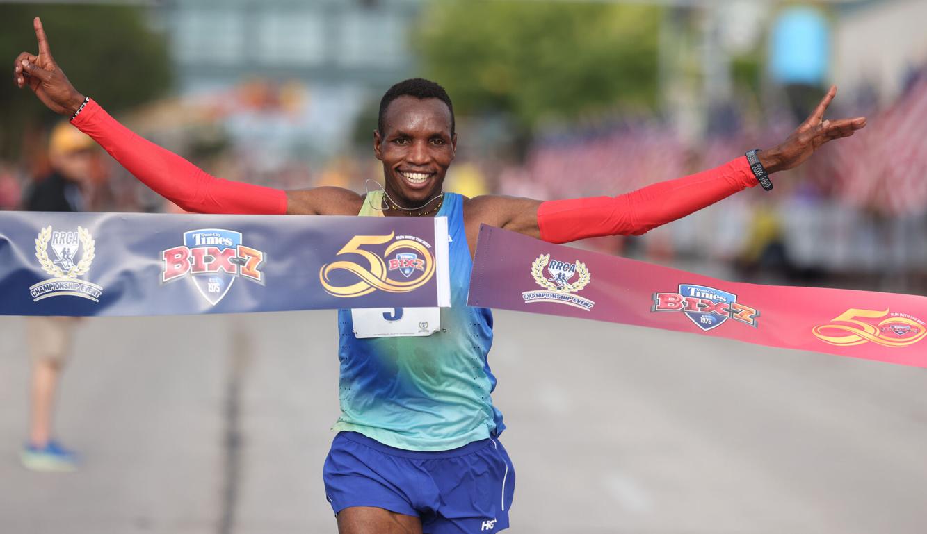 Kiptoo and Chebet win 2024 Quad-City Times Bix 7