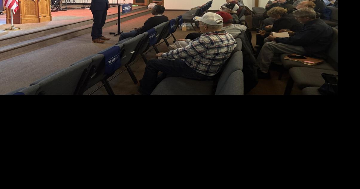 Steen touts school choice, property tax relief for Iowa