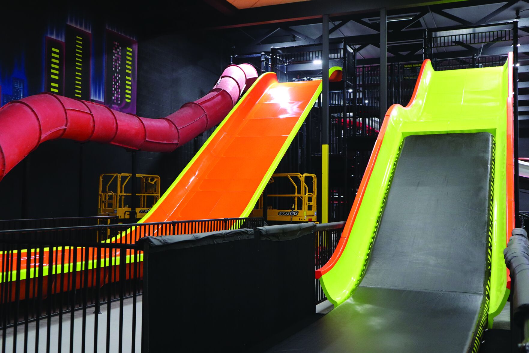 Slick City celebrates grand opening | Business | queencreektribune.com