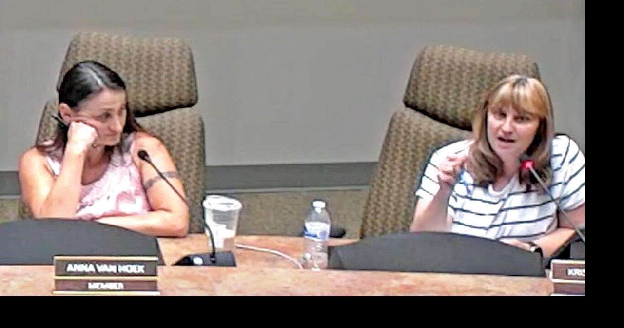 Higley board members spar over teachers group | News ...