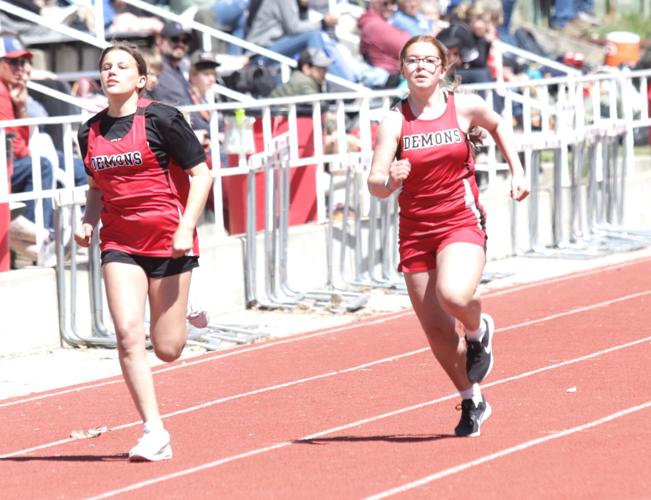 WMS hosts middle school track meet | Sports | rangerreview.com