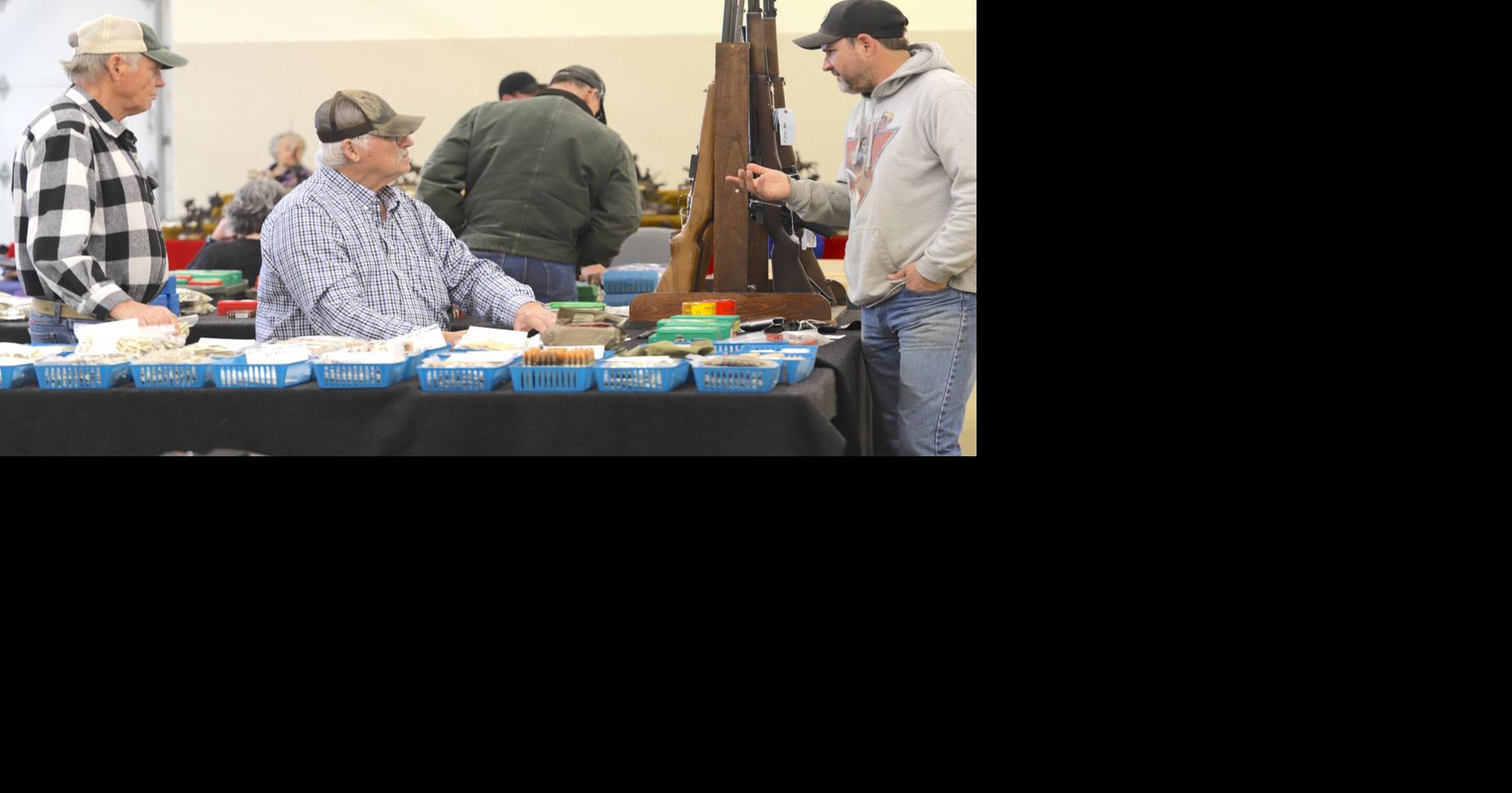 Glendive Gun Show draws a crowd | News | rangerreview.com