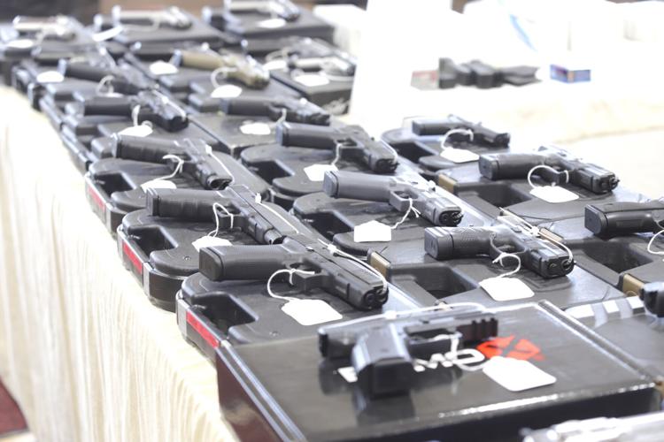 Glendive Gun Show draws a crowd | News | rangerreview.com