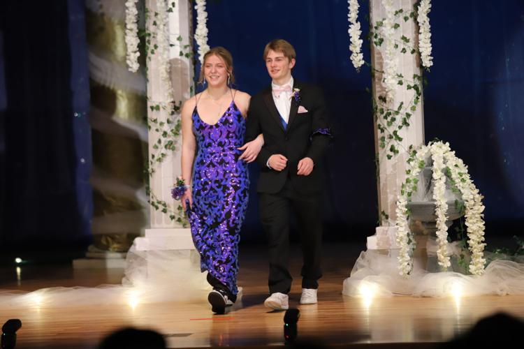 DCHS Prom: Night in Athens | News | rangerreview.com