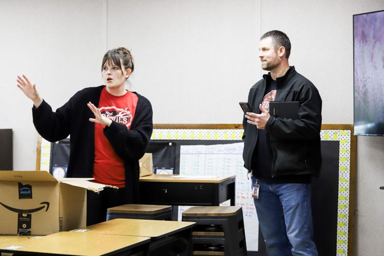 1909 Lincoln Elementary School building shut down after quick move to ...