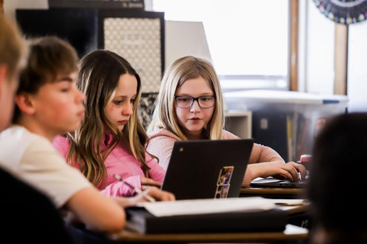 Journalists in Training: Washington Middle School students vying to ...