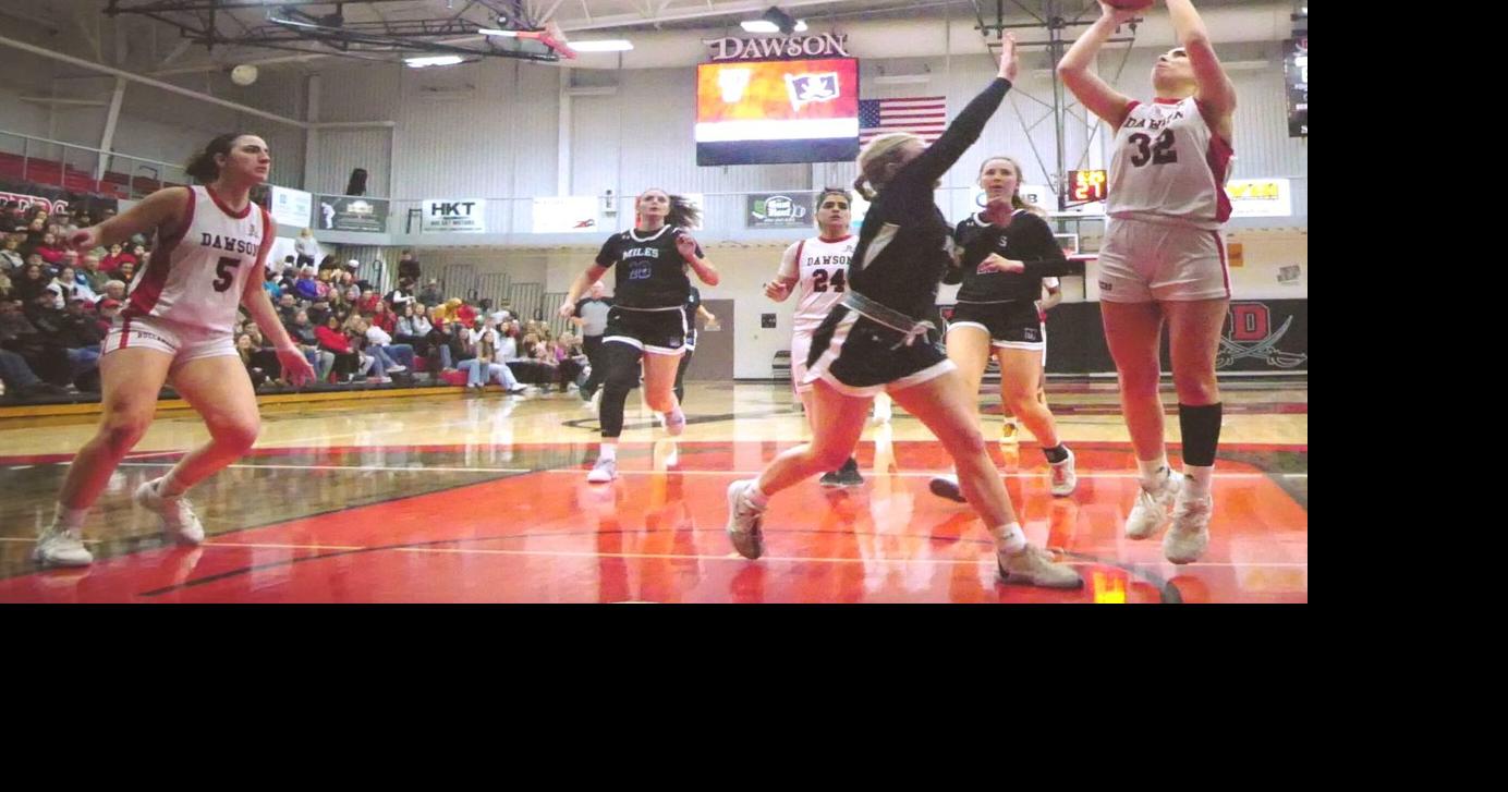 DCC sweeps MCC in final home games of regular season | Game ...