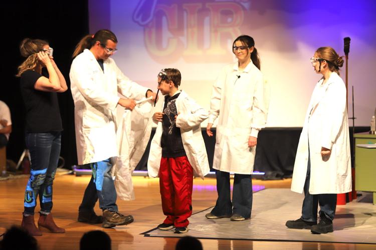 The (Atomic) Circus came to town! | News | rangerreview.com