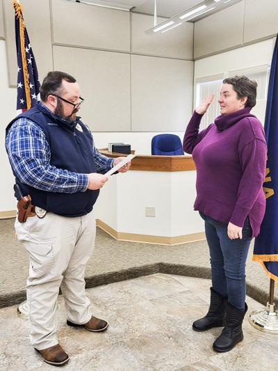 Glendive Police Department chief requests wage increase for dual-status ...