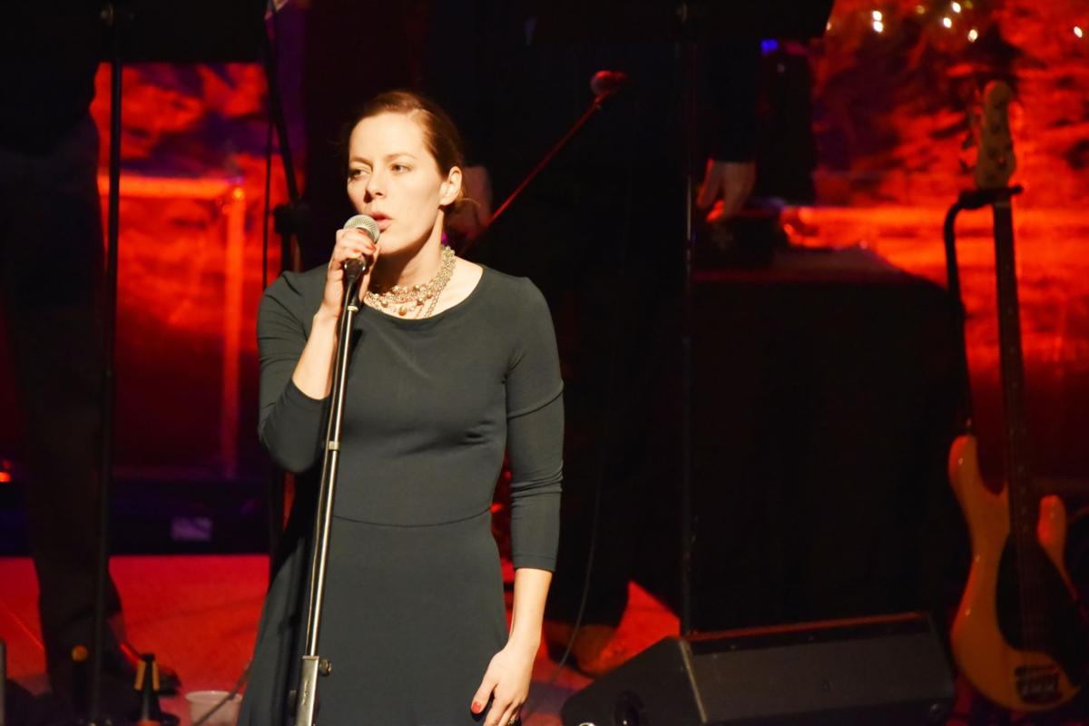Jami Lynn's new album may be 'Sparse,' but her schedule is not