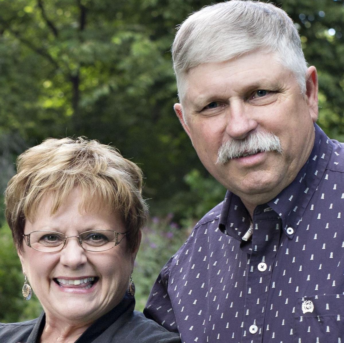 Sandy and Rebecca Hale celebrate 40th Wedding Anniversary