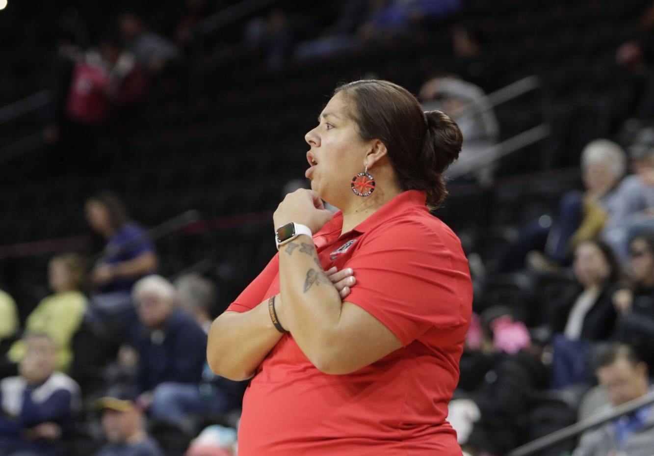 Lizzie Robinson helps fuel Lakota Tech's electric win at LNI