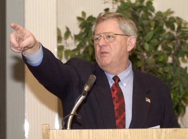 Colorful, controversial Janklow dies of cancer