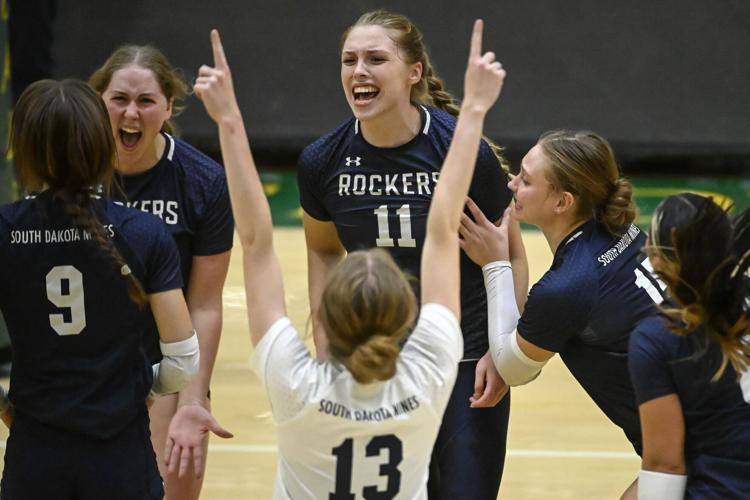 Mines volleyball off to hot start thanks to productive newcomers