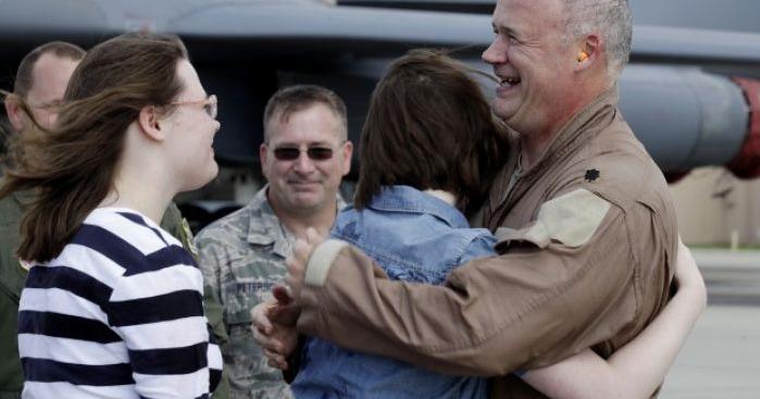 Ellsworth pilot sets record after 5,000 hours in the sky