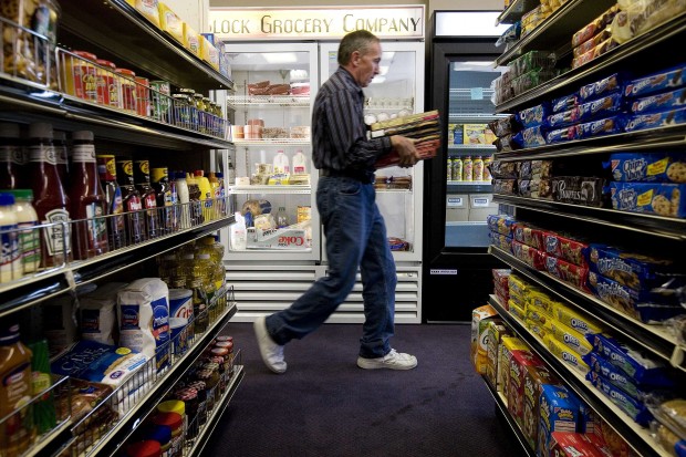 Downtown grocery opens today