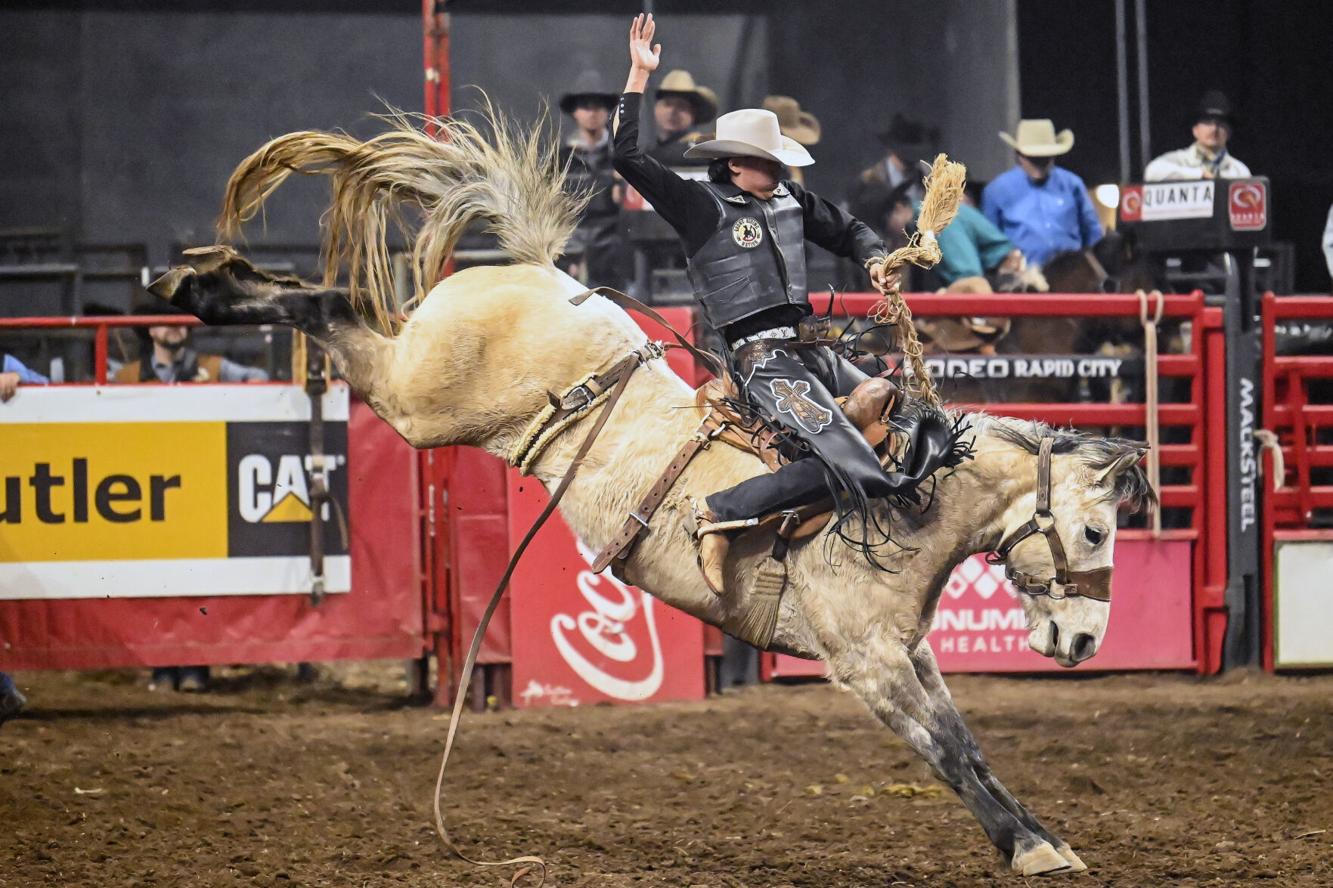 Pine Ridge's Cole Waters ‘happy as can be’ to make Xtreme Broncs debut ...