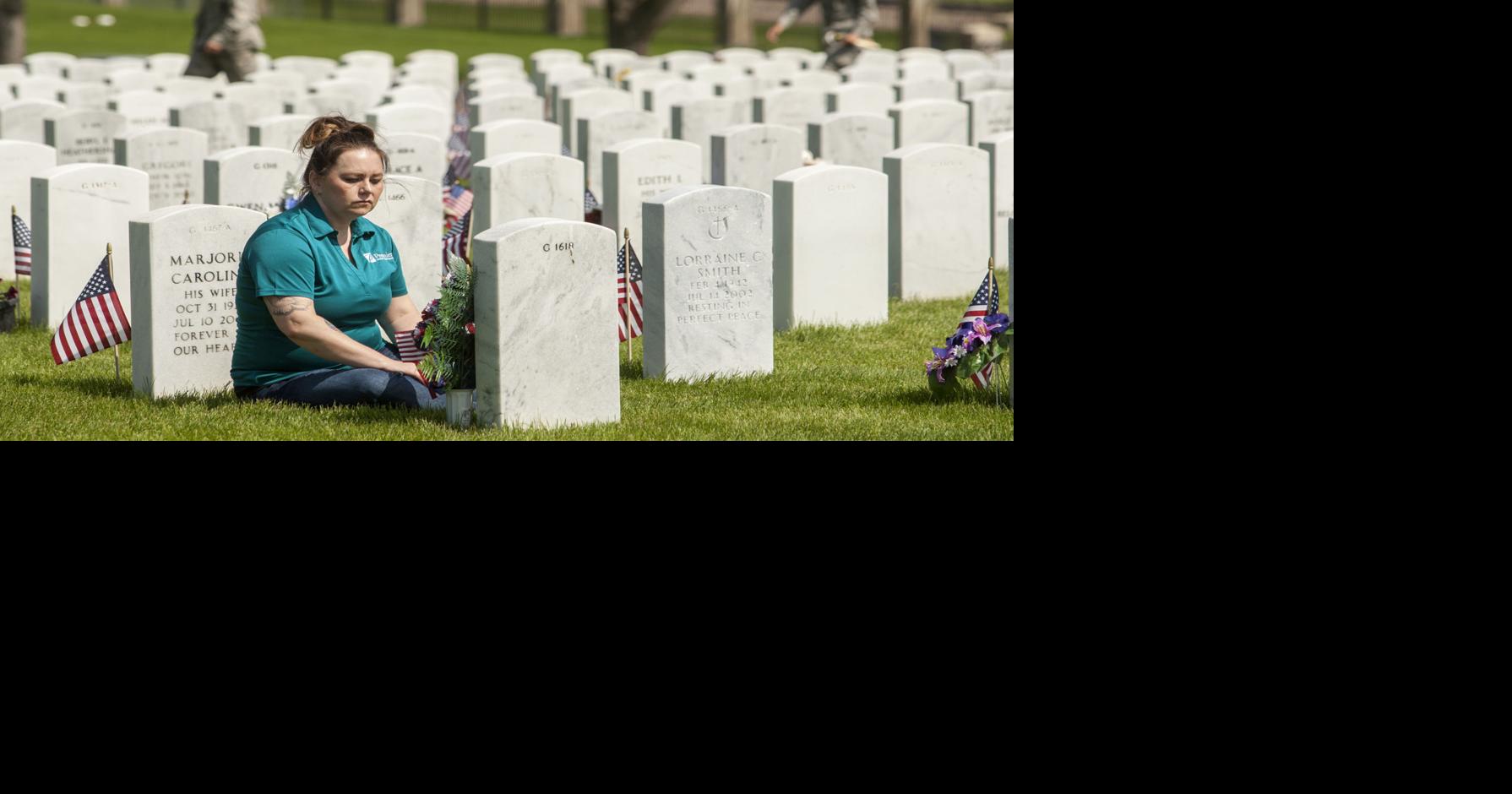 PHOTOS: Flags for Fallen Vets