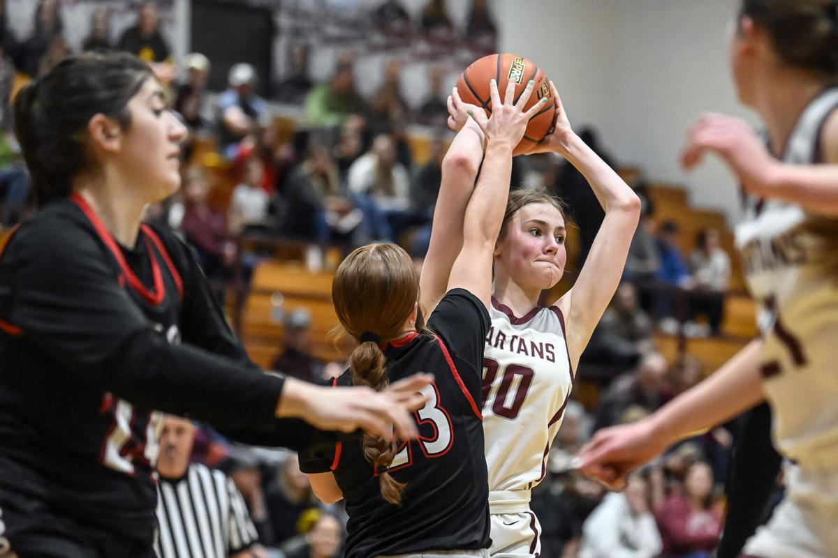 Spearfish girls pull away from Scoopers with boost off the bench