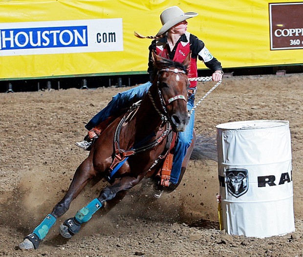 Chadron State entries have ups, downs at finals rodeo