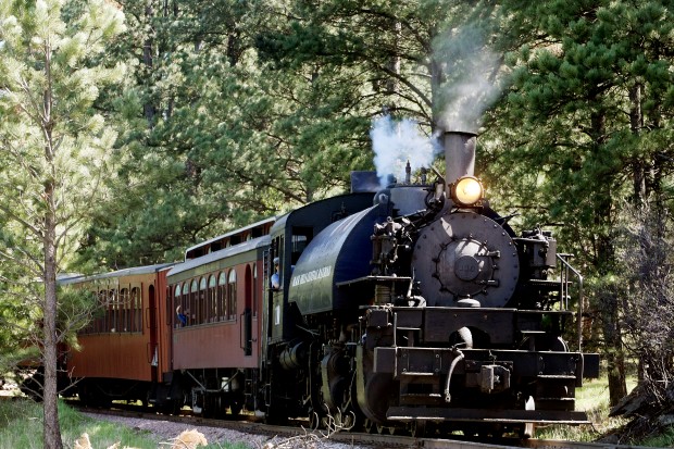 1880 Train, new museum draws railroad enthusiasts