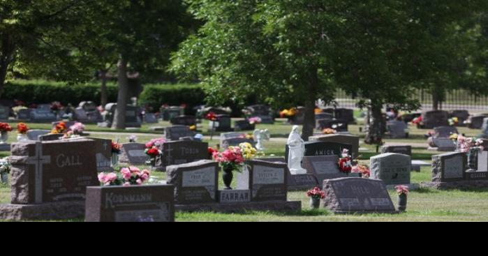 City investigating misburials at cemetery