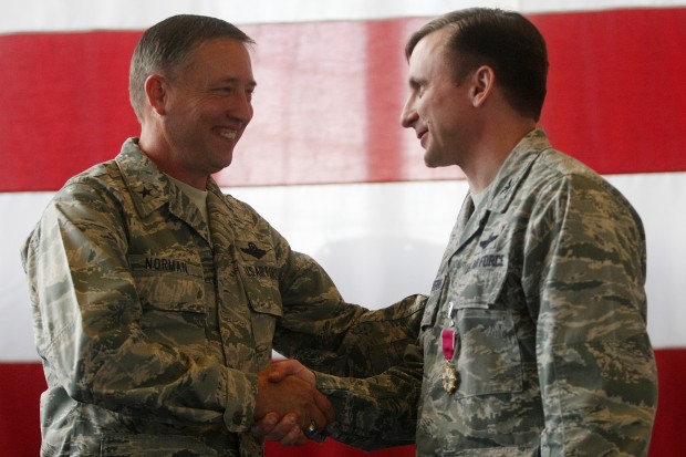 Ellsworth welcomes new commander