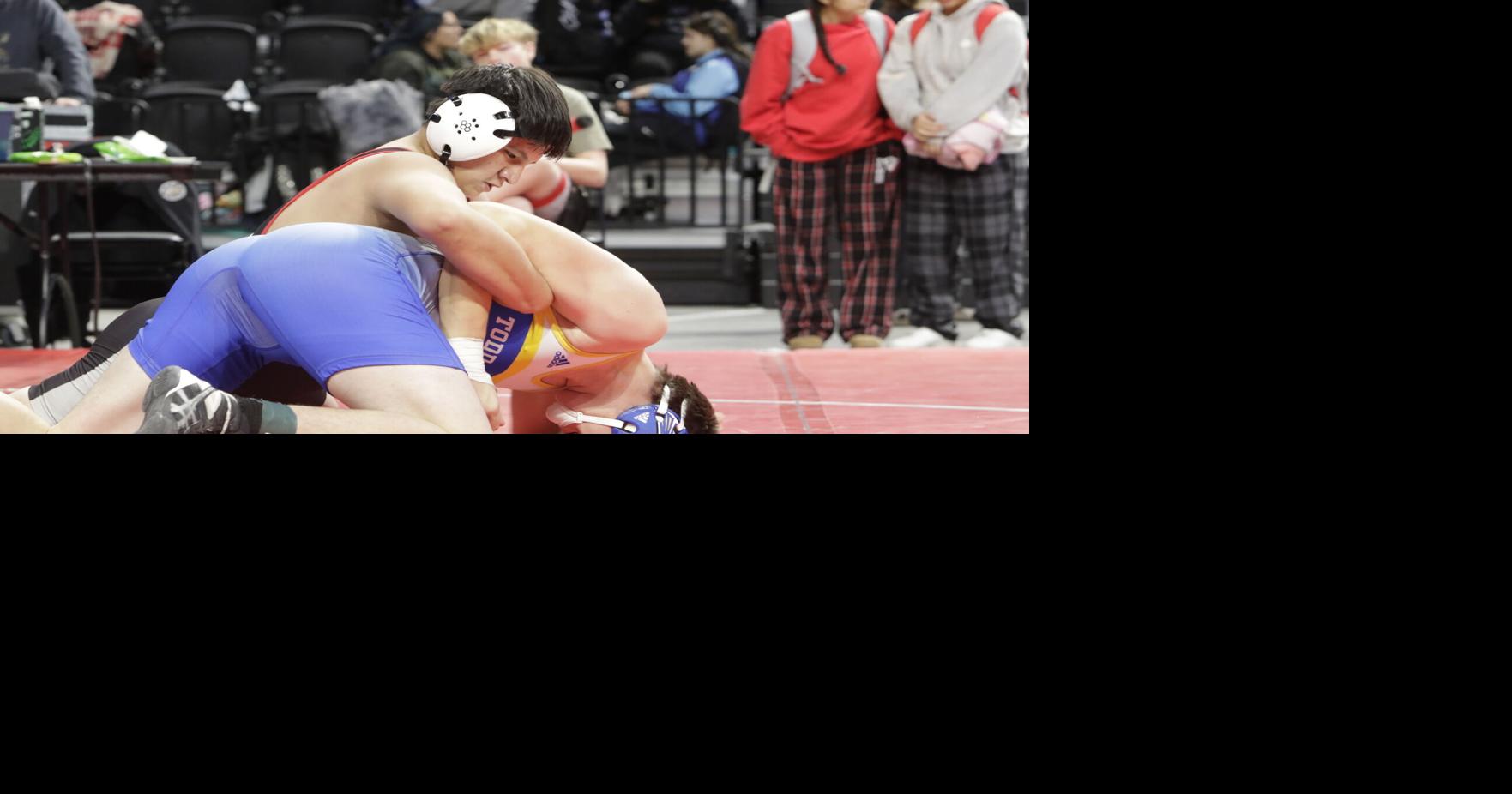 Jason Waln brings family ties to Lakota Tech wrestling