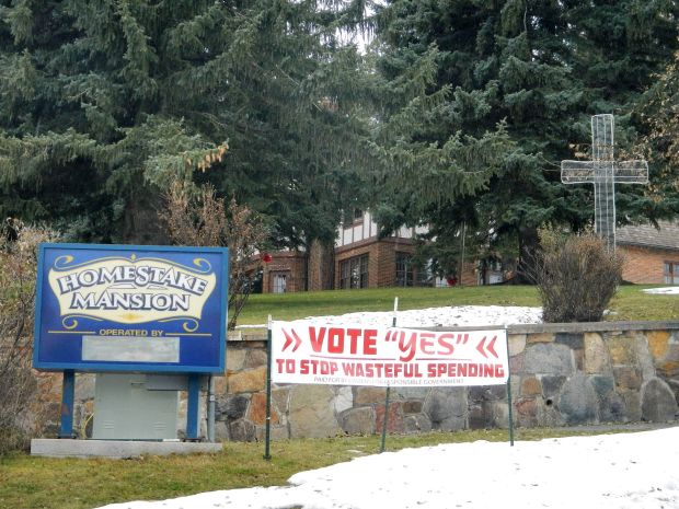 Lead voters hold fate of Handley Rec Center in their hands