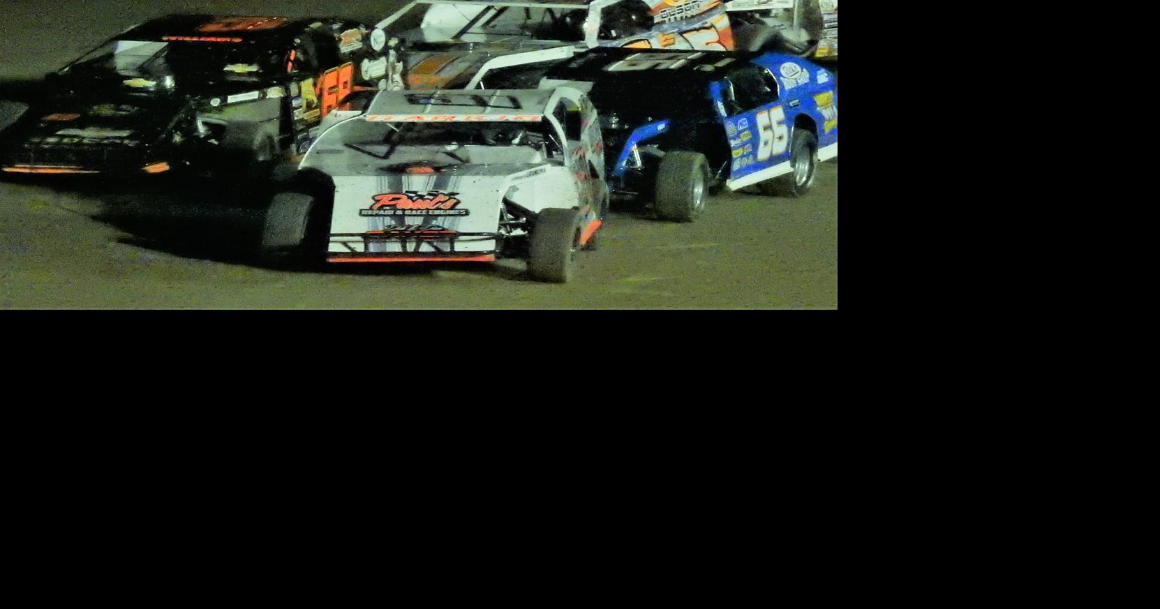 Beckett earns feature win at Speedway