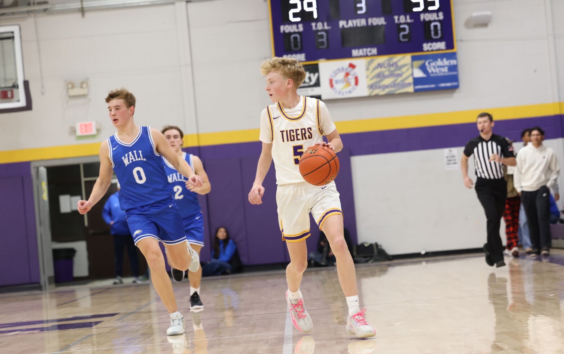 PHOTOS: New Underwood boys basketball drops contest to Wall