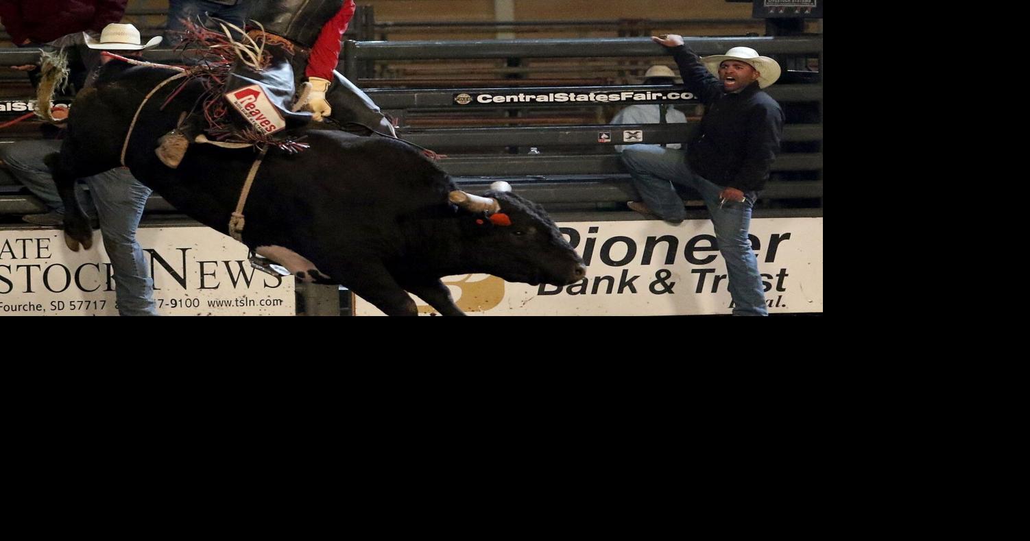 Moody wins bull riding event at National High School Rodeo Finals ...