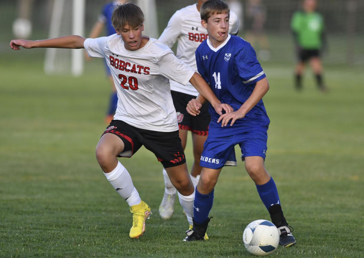 Raiders boys stun Jefferson and more from Saturday's high school soccer ...