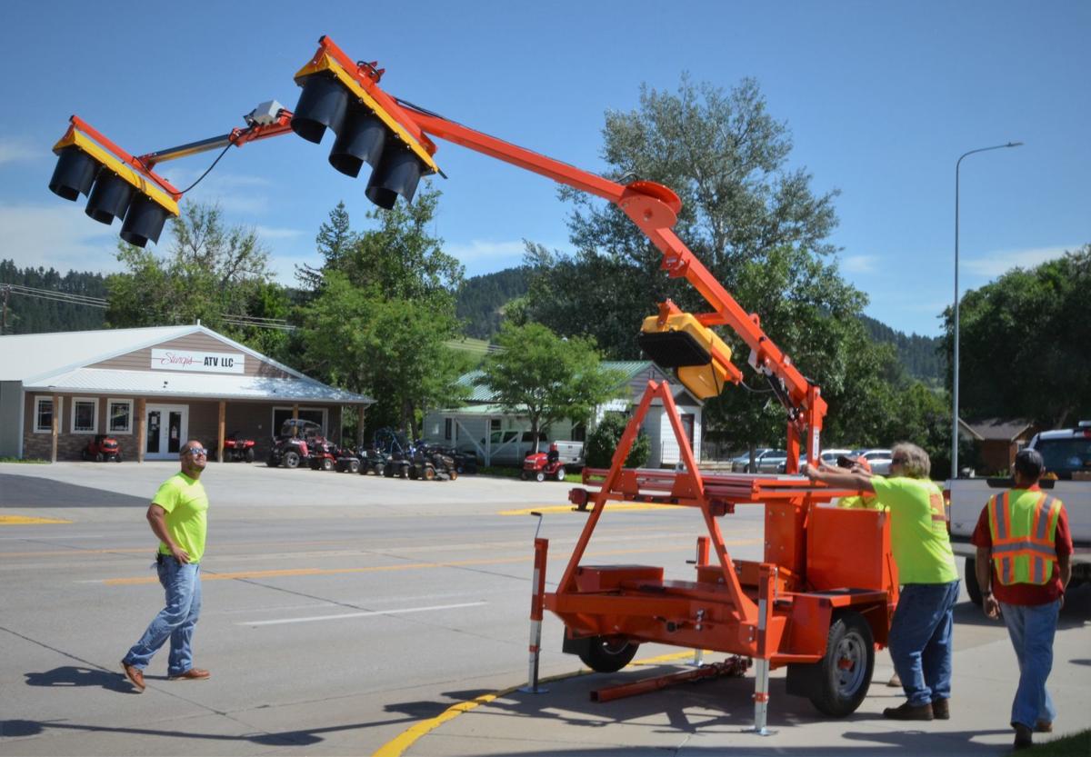Sure sign of the rally: temporary traffic signals going up | Local ...