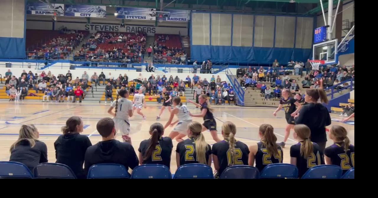 Taaliyah Porter, Brittany Jones lead Raiders past Campbell County