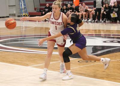 Gothenburg boys, girls basketball wins Chadron tournament