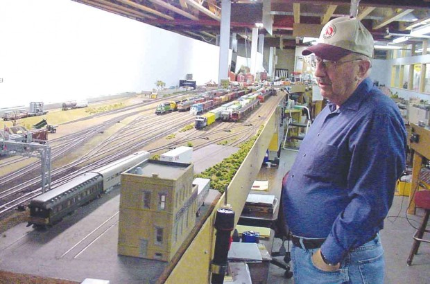 Deadwood train society showcases modeling