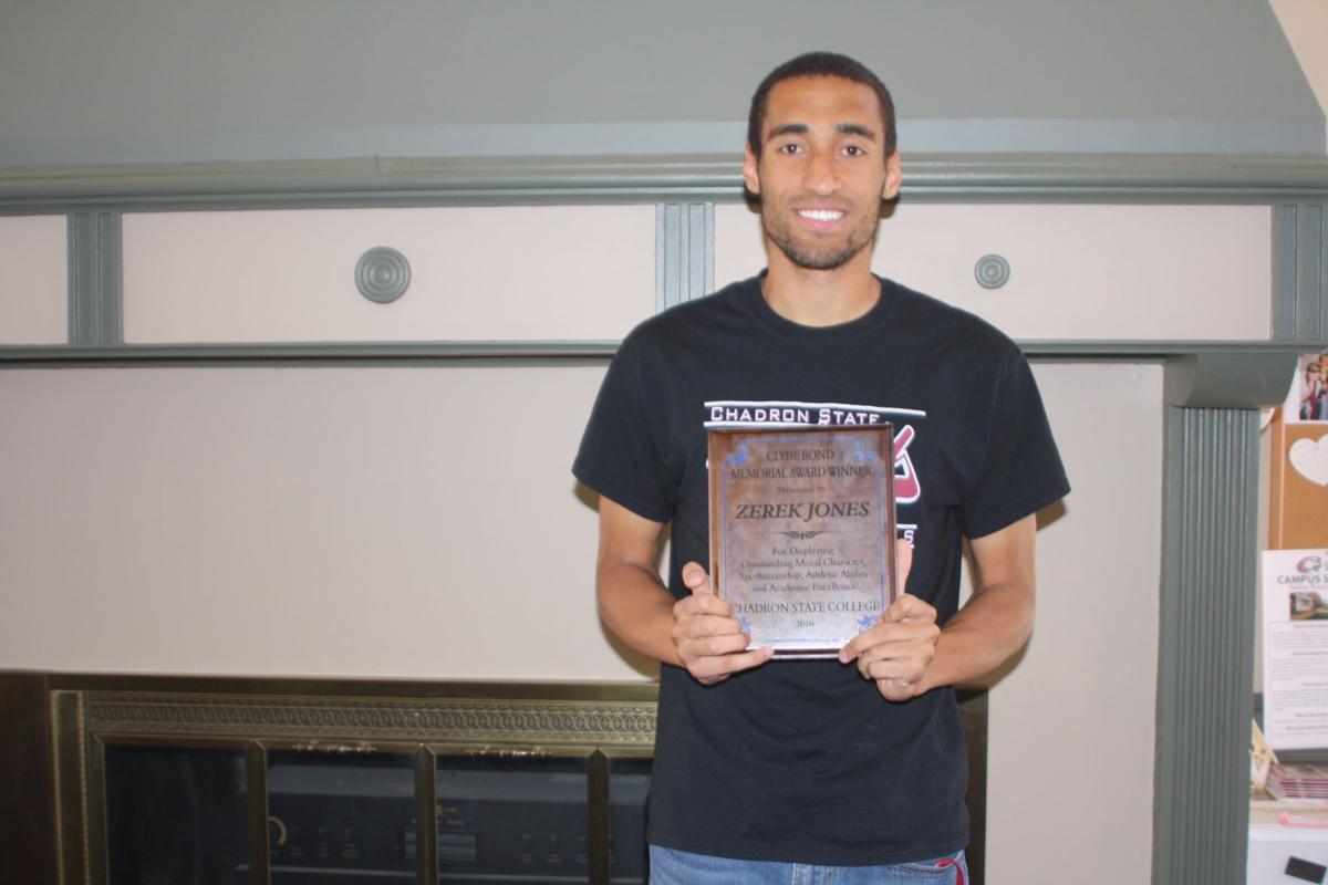 Zerek Jones receives Clyde Bond Memorial Award