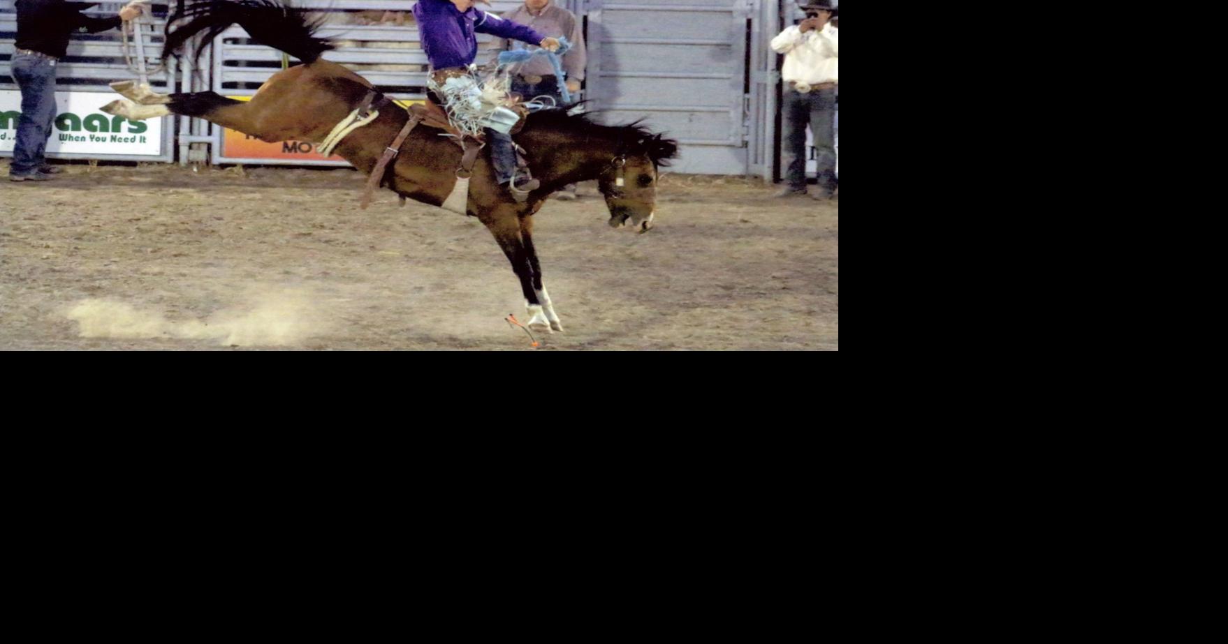 Crawford rodeo dodges bad weather, draws big crowds