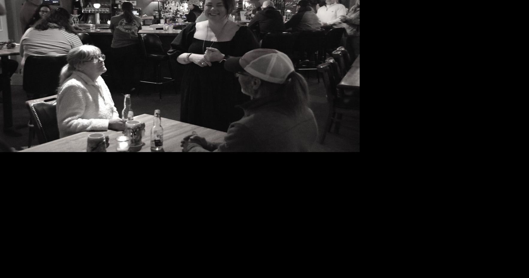 Long-time restaurant serves final meal