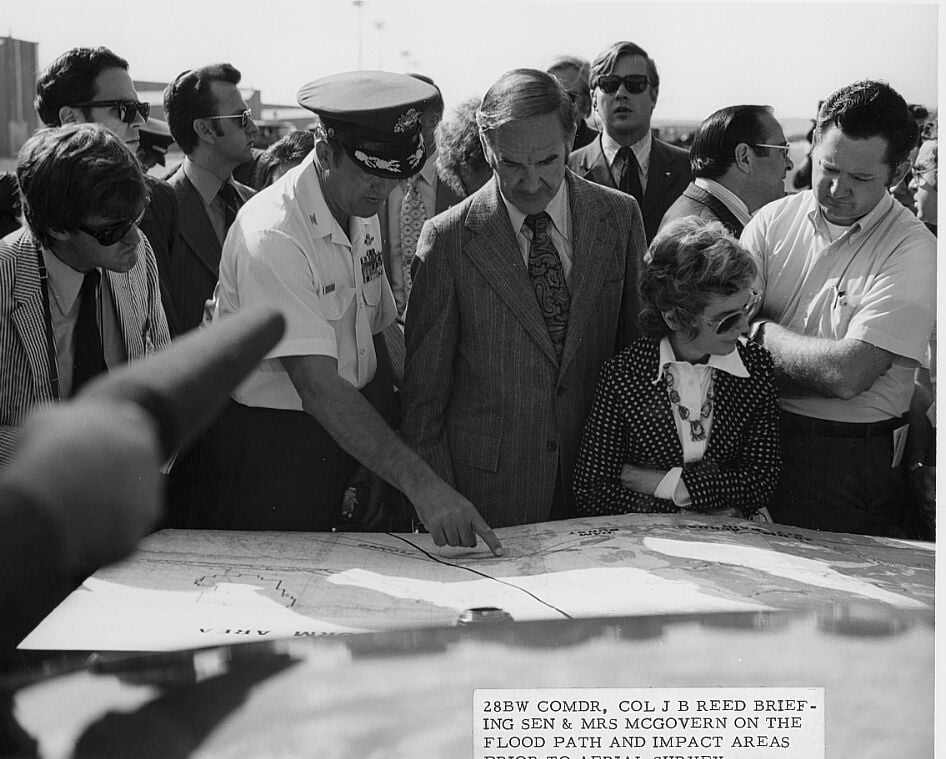 Former mayor Don Barnett passes away