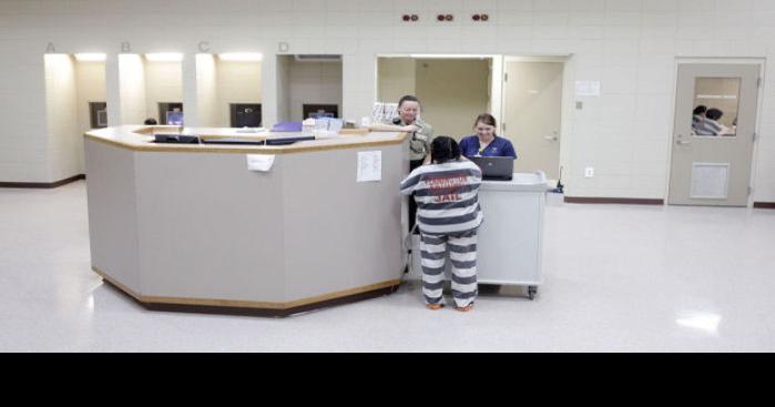 Pennington County to spend $550,000 for inmate-transfer bus