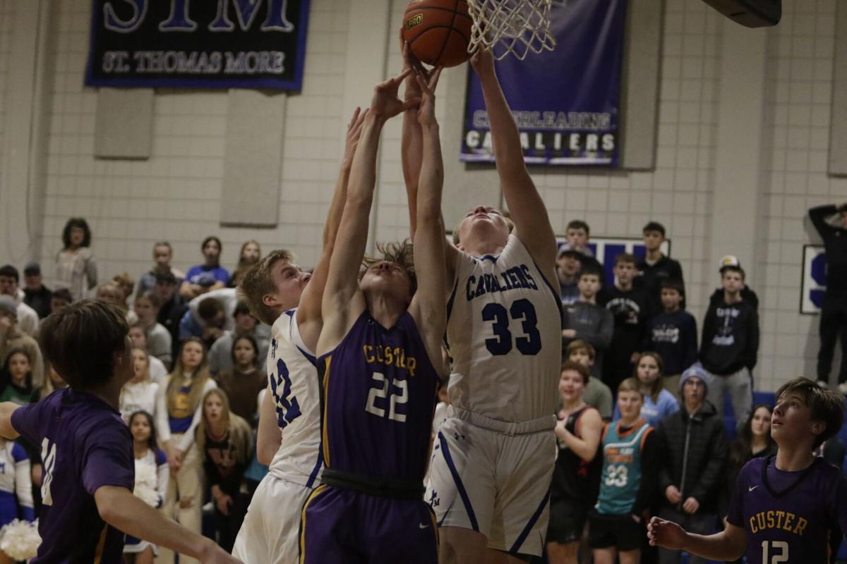 STM boys snap Arrows and more from Thursday's high school basketball scene