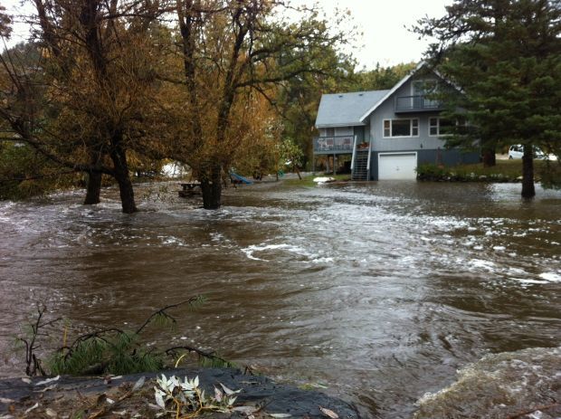 Rain lightens, flooding eases in Keystone, Rapid City