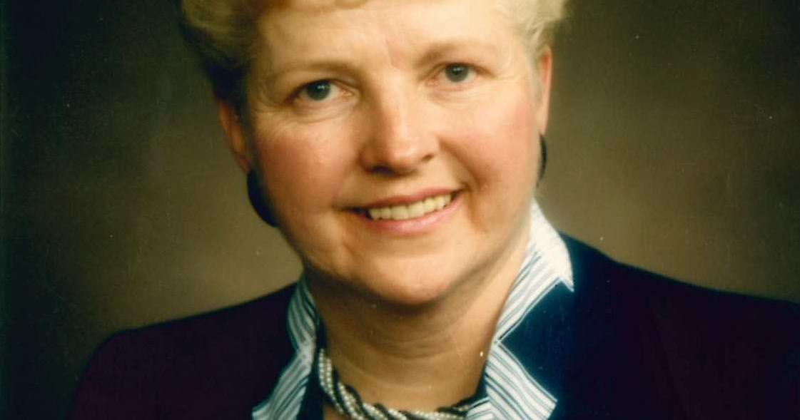 Ghere, Delores 'DeDe'